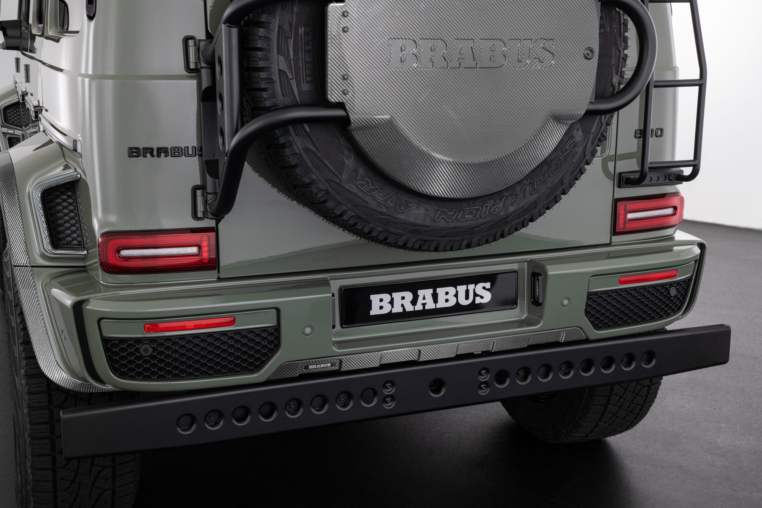 Here's The New Brabus 800 4x4² Stealth Green Based On The G-Class ...