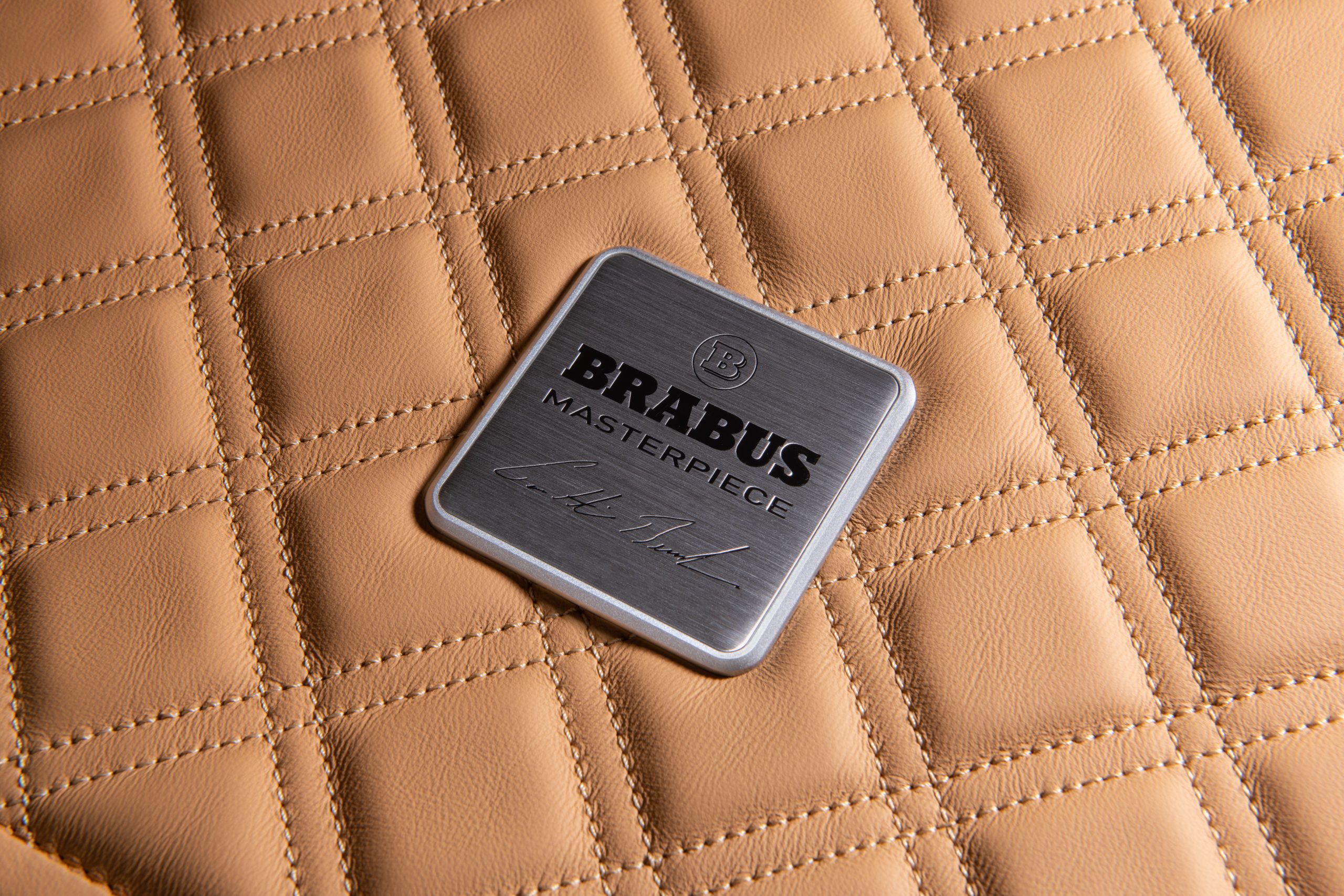 Here's The New Brabus 800 4x4² Stealth Green Based On The G-Class ...