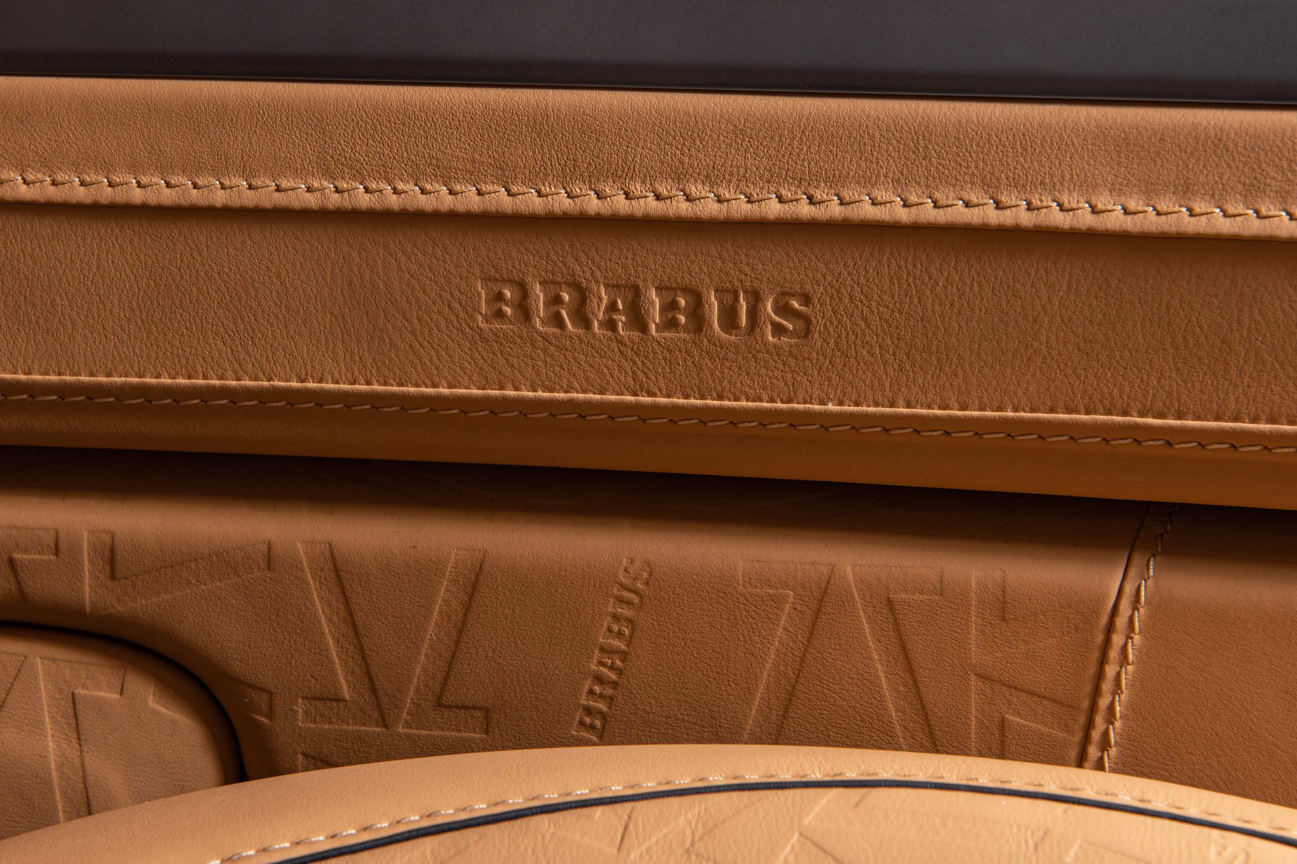 Here's The New Brabus 800 4x4² Stealth Green Based On The G-Class ...