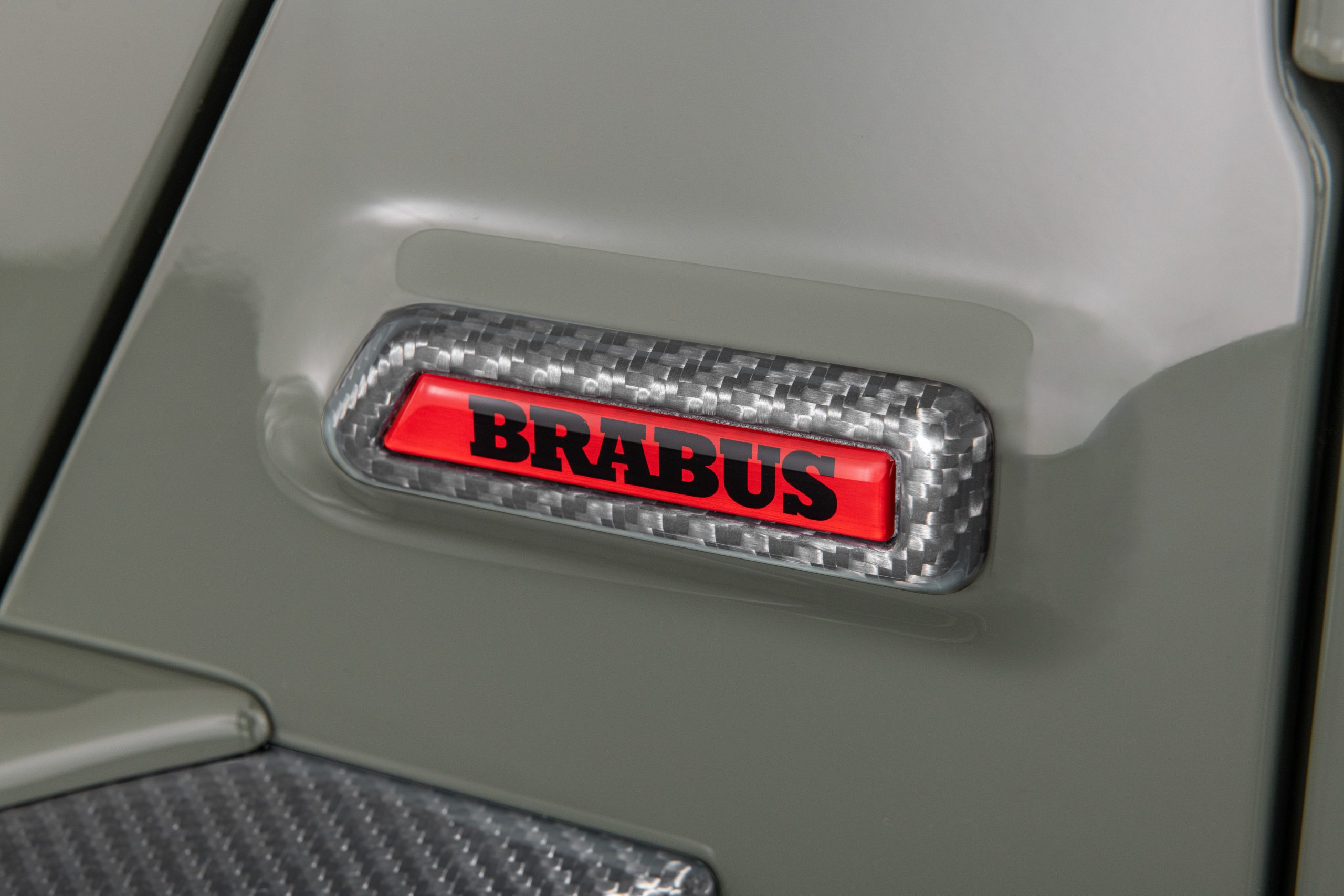 Here's The New Brabus 800 4x4² Stealth Green Based On The G-Class ...